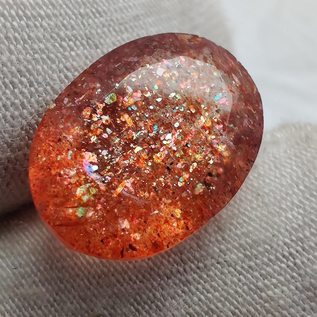 Oval Shape Multi Colour Sunstone Cut | 5.8 Cts 13x9x5.5mm | Flashy ...