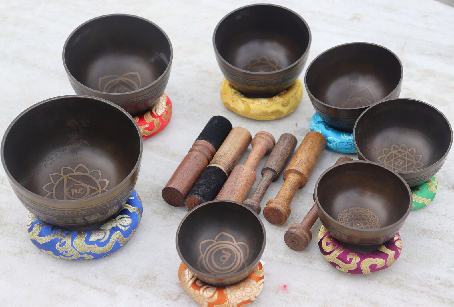 Seven Chakra Tibetan Singing Bowl Set of 7 Singing Bowl - Etsy