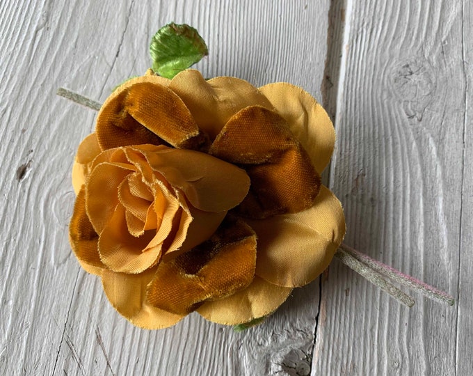 One Vintage Antique Cloth Flower With a Velvet Petal Accent ref: A-6954 ...