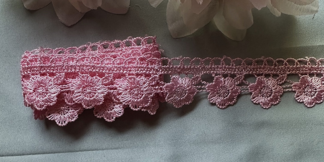1 1/8 Inch Wide Pink Lace Price per Yard - Etsy