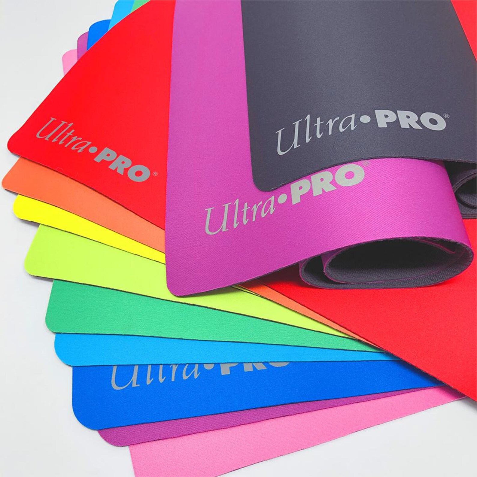 Artist's Playmat Blank Solid Color Playmat Ultra Pro: White, Black ...