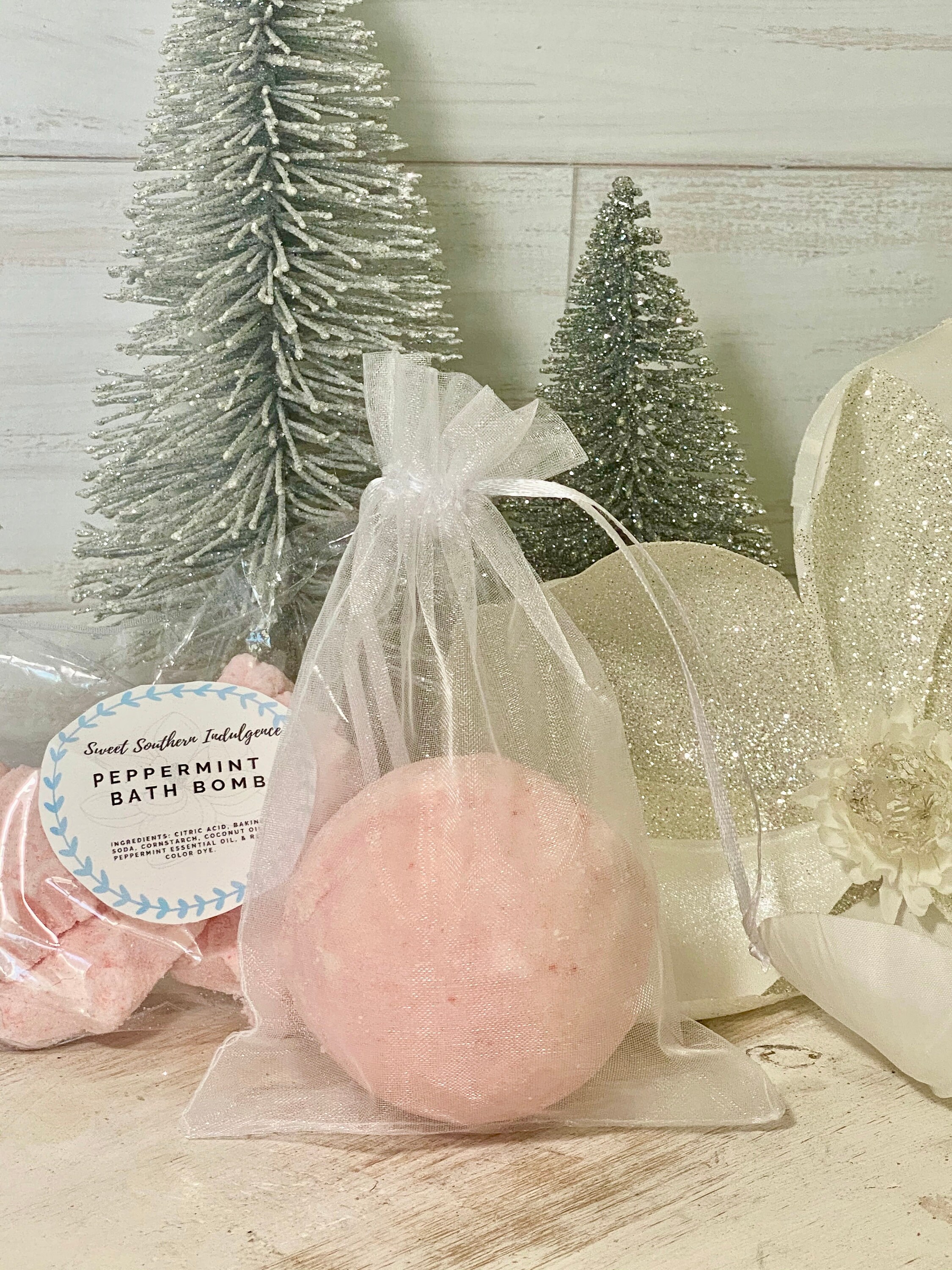 PEPPERMINT BATH BOMB, Snowflake Bath Bomb, Sphere Bath Bomb, Peppermint ...