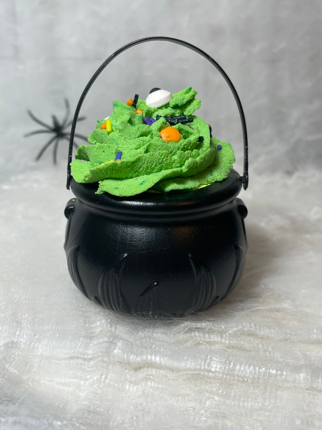WITCHES BREW Bath Bomb, Witch Bath Bomb, Cauldron Bath Bomb, Spooky ...