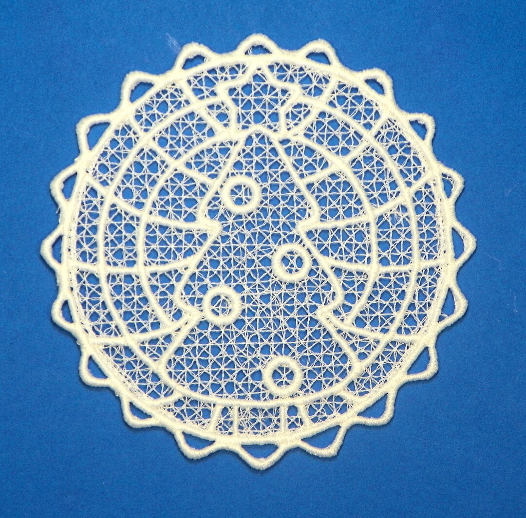 Fsl-holiday-circle-tree-5x7-dah-nls (1 Machine Embroidery Design) - Etsy