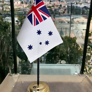 AUSTRALIAN White Naval Ensign Table Flag With Golden Base Stands 25cm ...