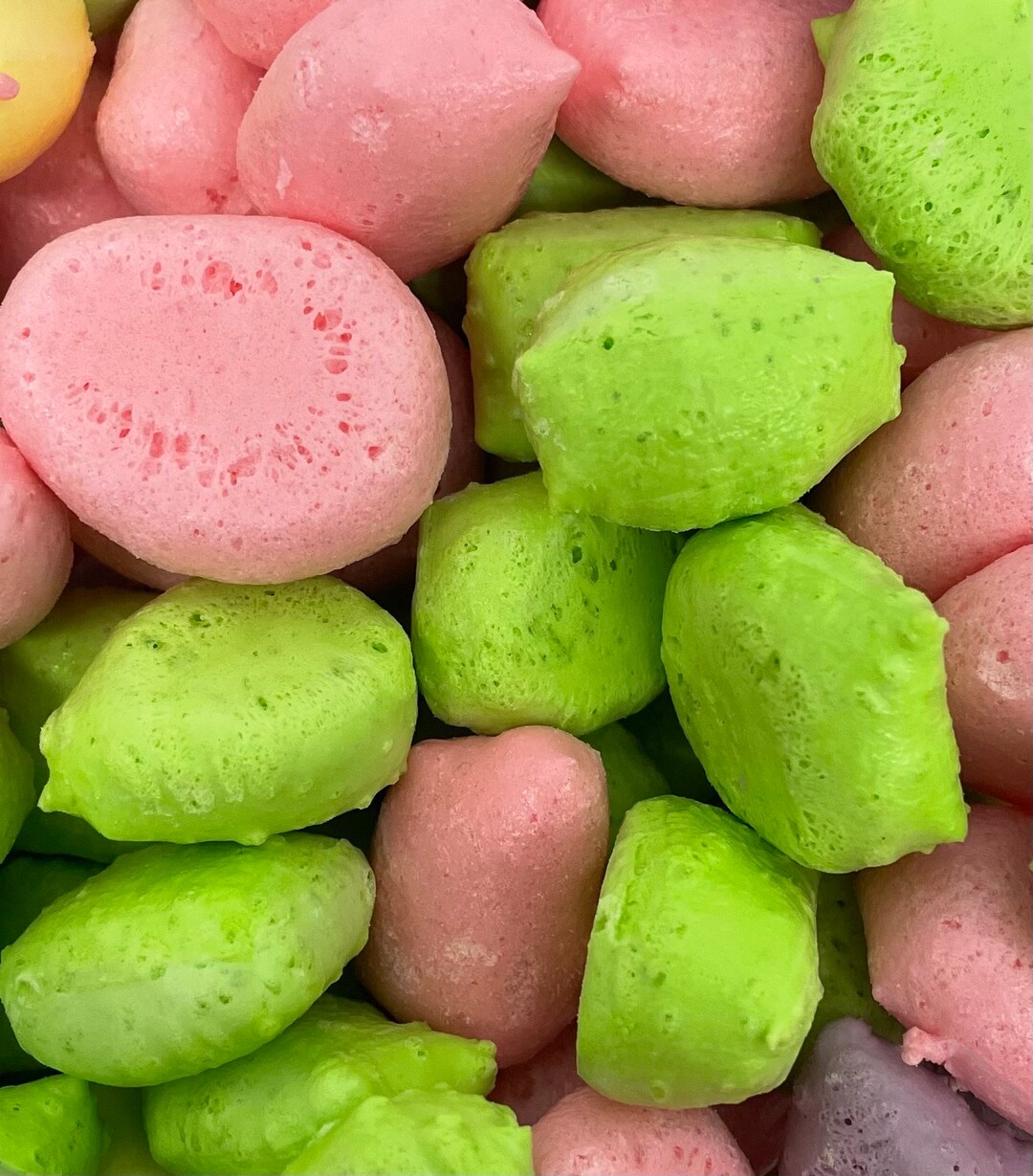 Colorful Pucks, Freeze Dried Laffy Taffy, Puffy Candy, Freeze Dried ...