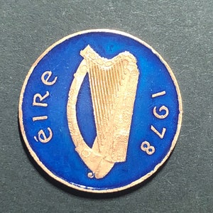 Hand enamelled 2p Irish Erie coin with harp 1978 dark blue | Etsy