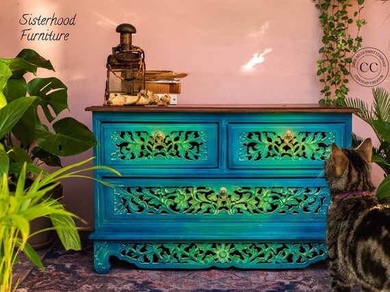 Quirky dresser store