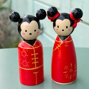 Hand-painted Peg Dolls of Mickey & Minnie in Traditional Chinese ...