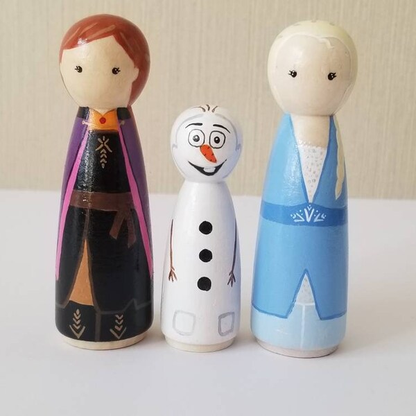 Elsa and Anna Peg Dolls - Etsy