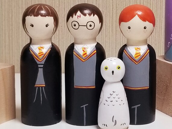 Toys & Games Harry Potter character peg dolls and custom stand ...