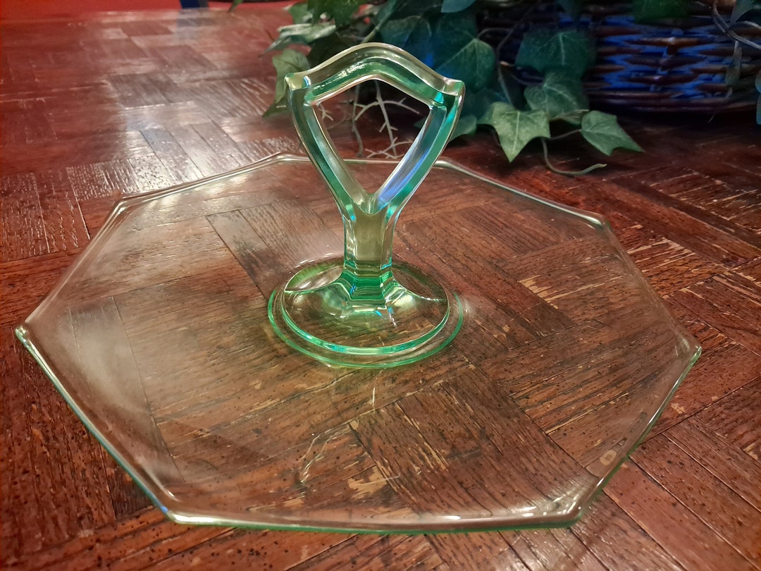 Vintage Green Uranium Glass Tidbit Tray: Geometric Handle - Etsy