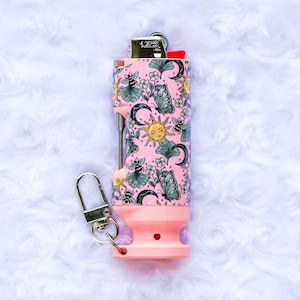 The Secret Garden Holographic Bee Blazin' Lighter Sleeve Hemp Wick ...