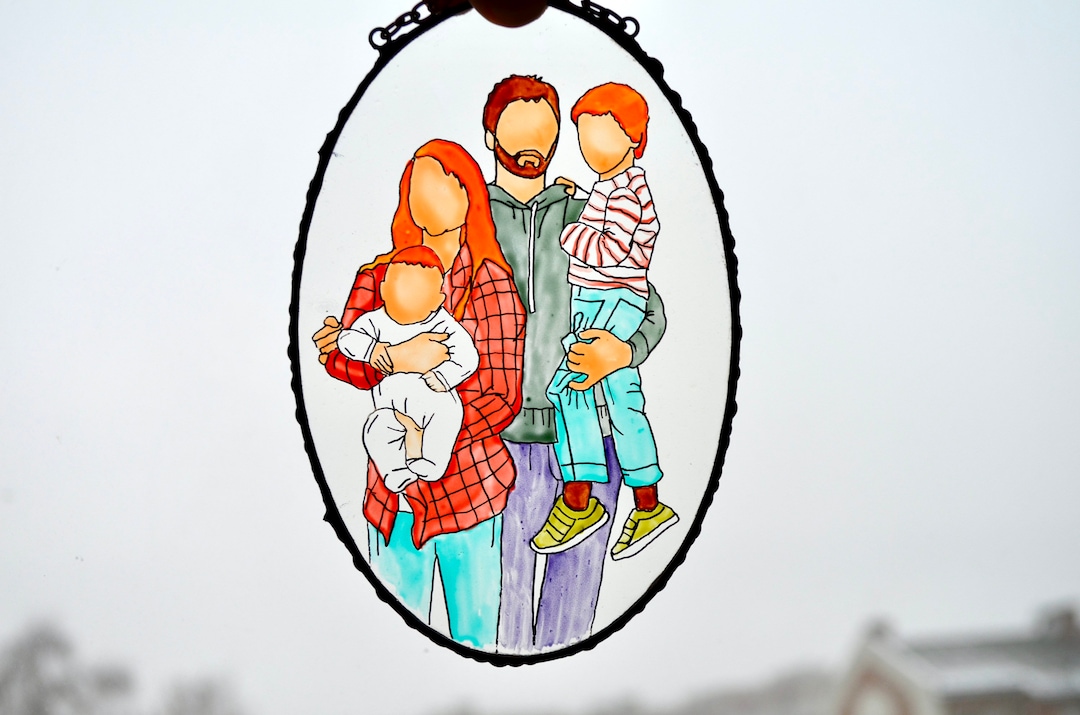 Custom Faceless Family Portrait, Stained Glass Suncatcher - Etsy