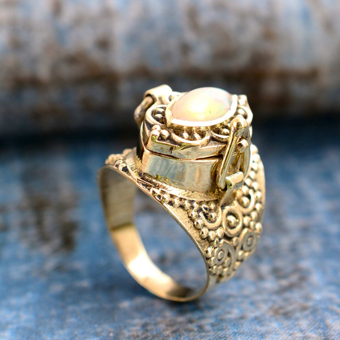 Ethiopian Opal Ring, 18k Gold Ring, Poison Ring, Secret Box Ring ...