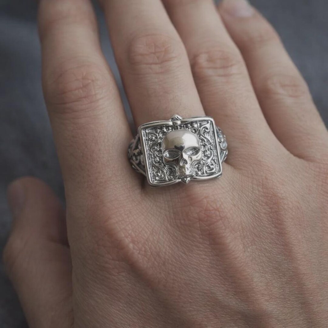 Silver Poison Box Ring – Gothic Skull Locket Ring, Hidden Compartment ...
