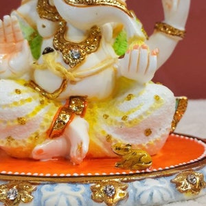 Ganesha Statue 5.5 Inch Ganpati Idol for Table a Small Ganesha Statue ...