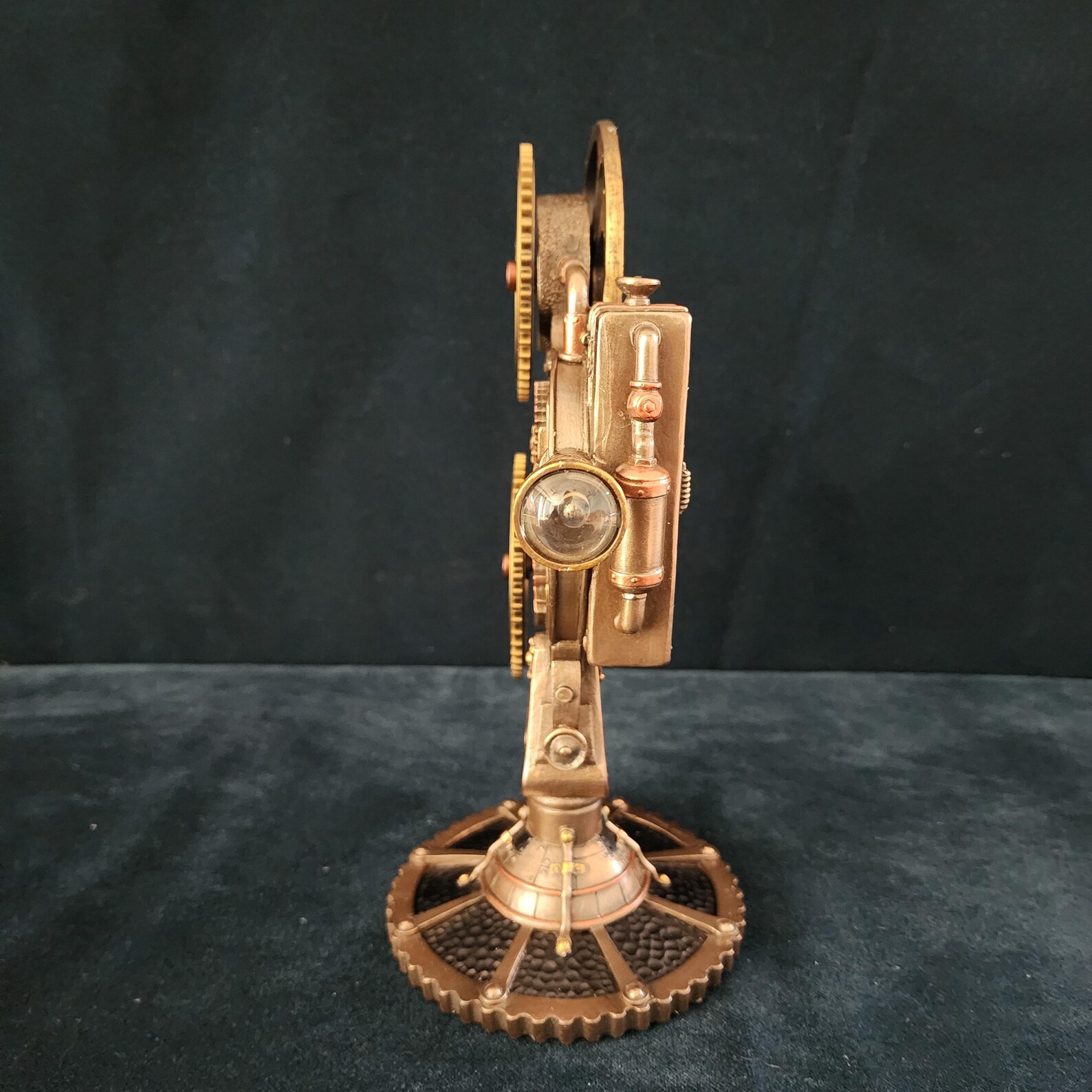 Steampunk Projector Statue With LED Light: Cold Cast Resin Home Decor ...