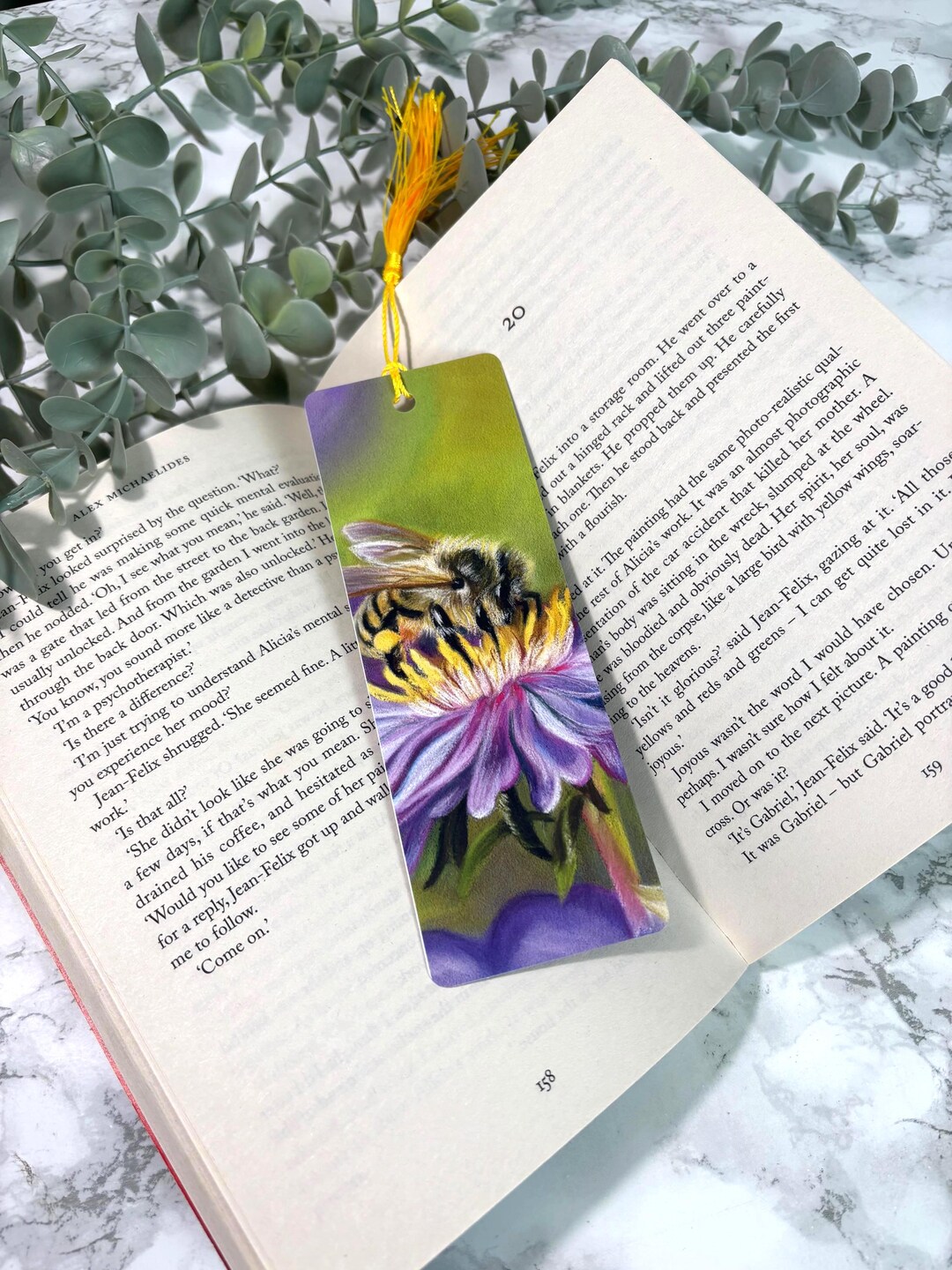 Honey Bee Bookmark, Hand-drawn Floral Art, Book Lover Gift - Etsy UK