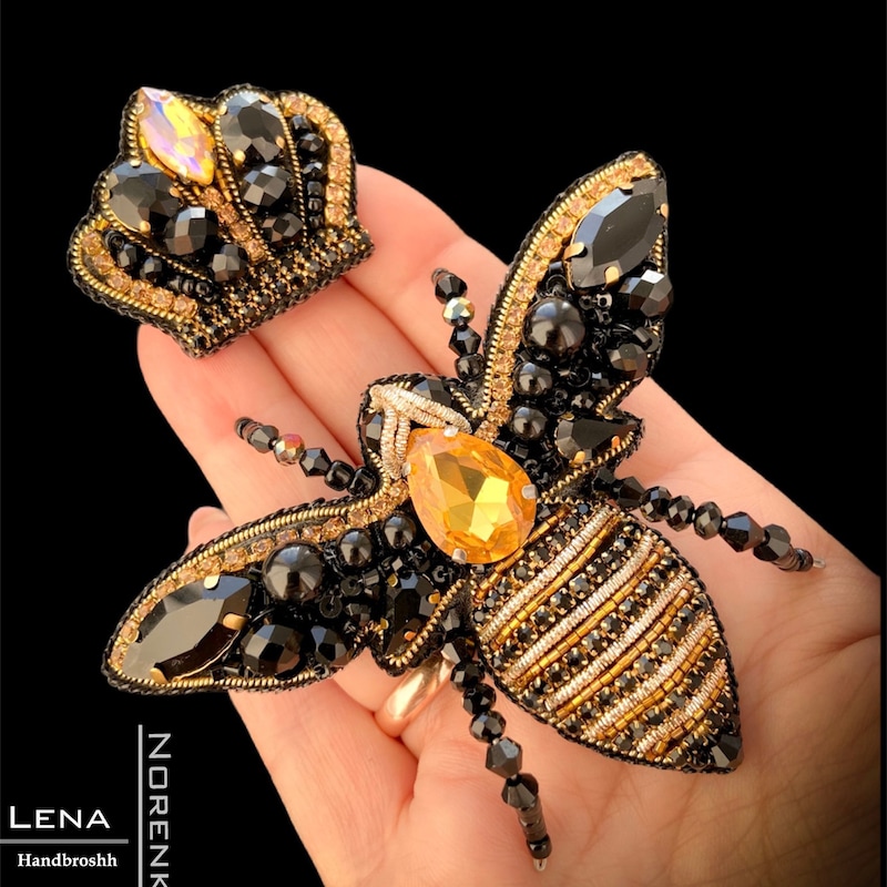 Bee Brooch - Etsy