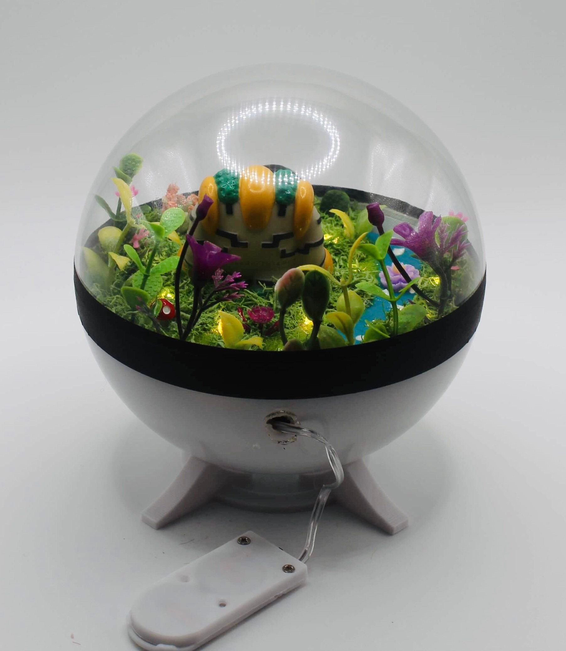 Pokeball Terrarium Regigigas - Etsy