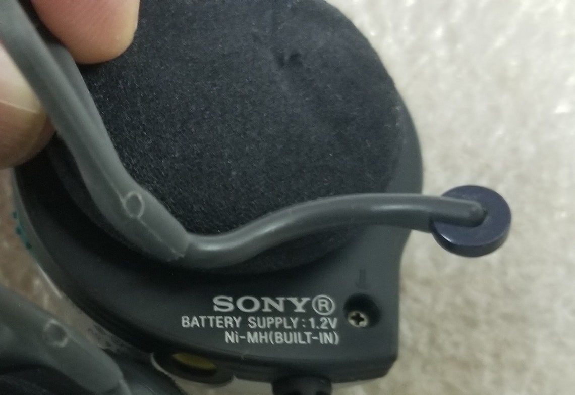Sony SRF-MQ11 Walkman Digital Tuning FM Ear Clip Headphone - Etsy