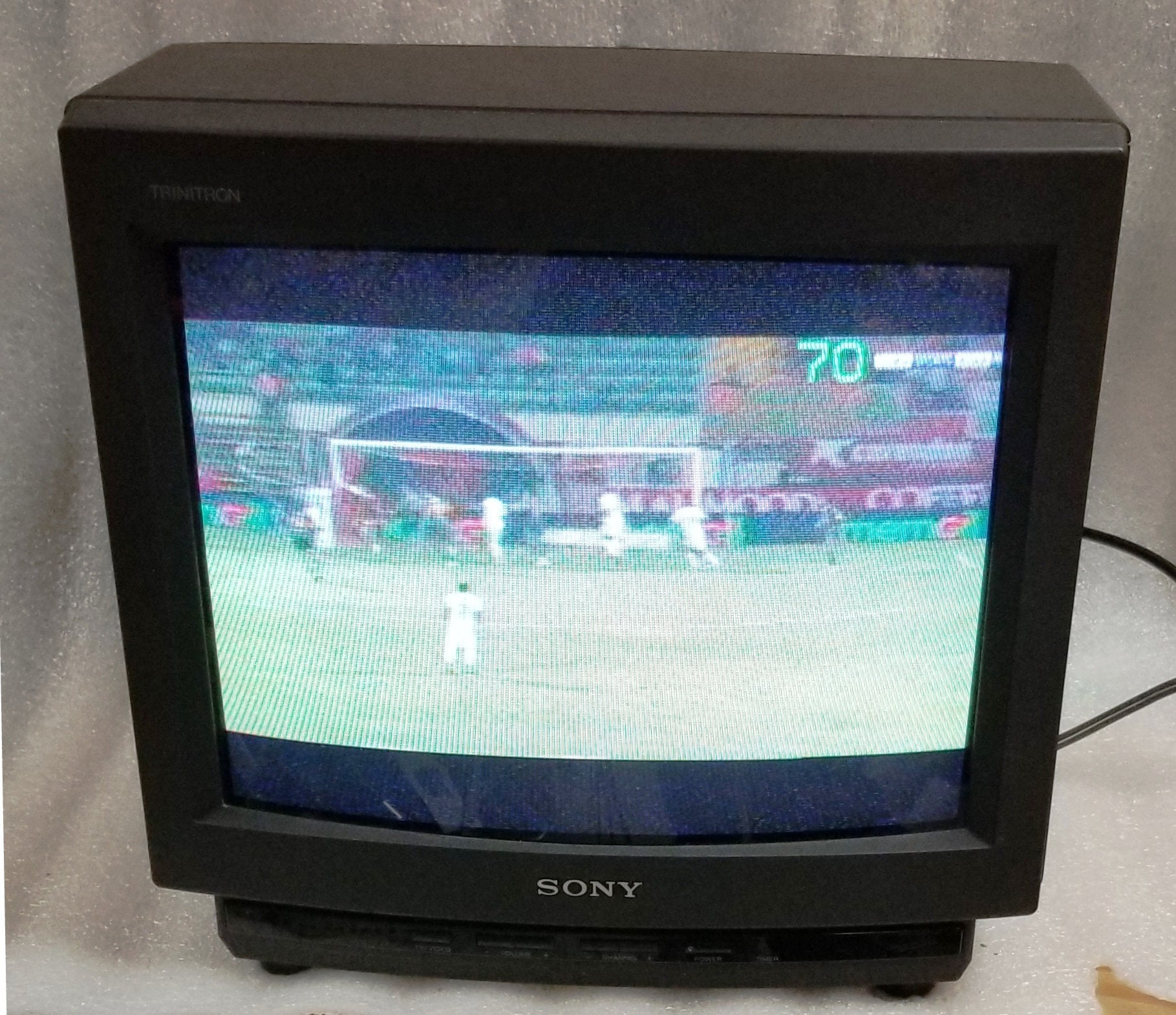 Sony Trinitron tv Retro Gaming 13” www.ugel01ep.gob.pe