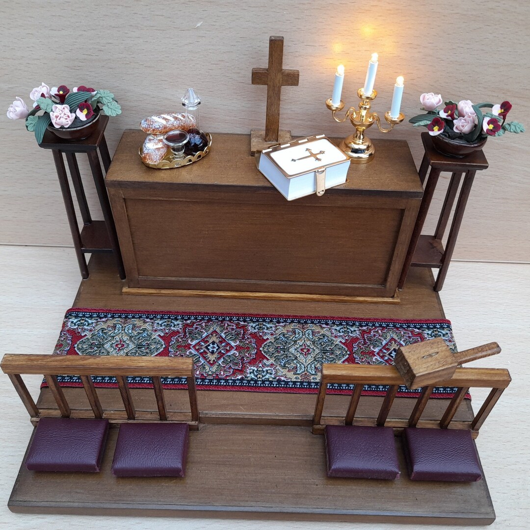 Dolls House Miniature 'praise the Lord' Dark Oak Church Alter LED ...