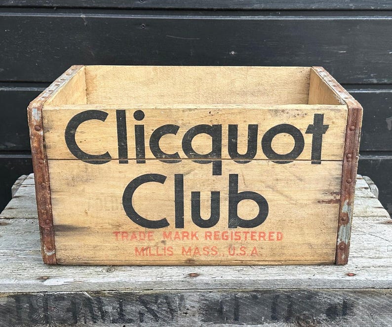 Vintage Clicquot Club Beverage Crate Wooden Crate Original USA Wood ...