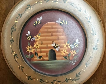 Hand Painted Primitive Wood Plate With a Beehive and Bees - Etsy