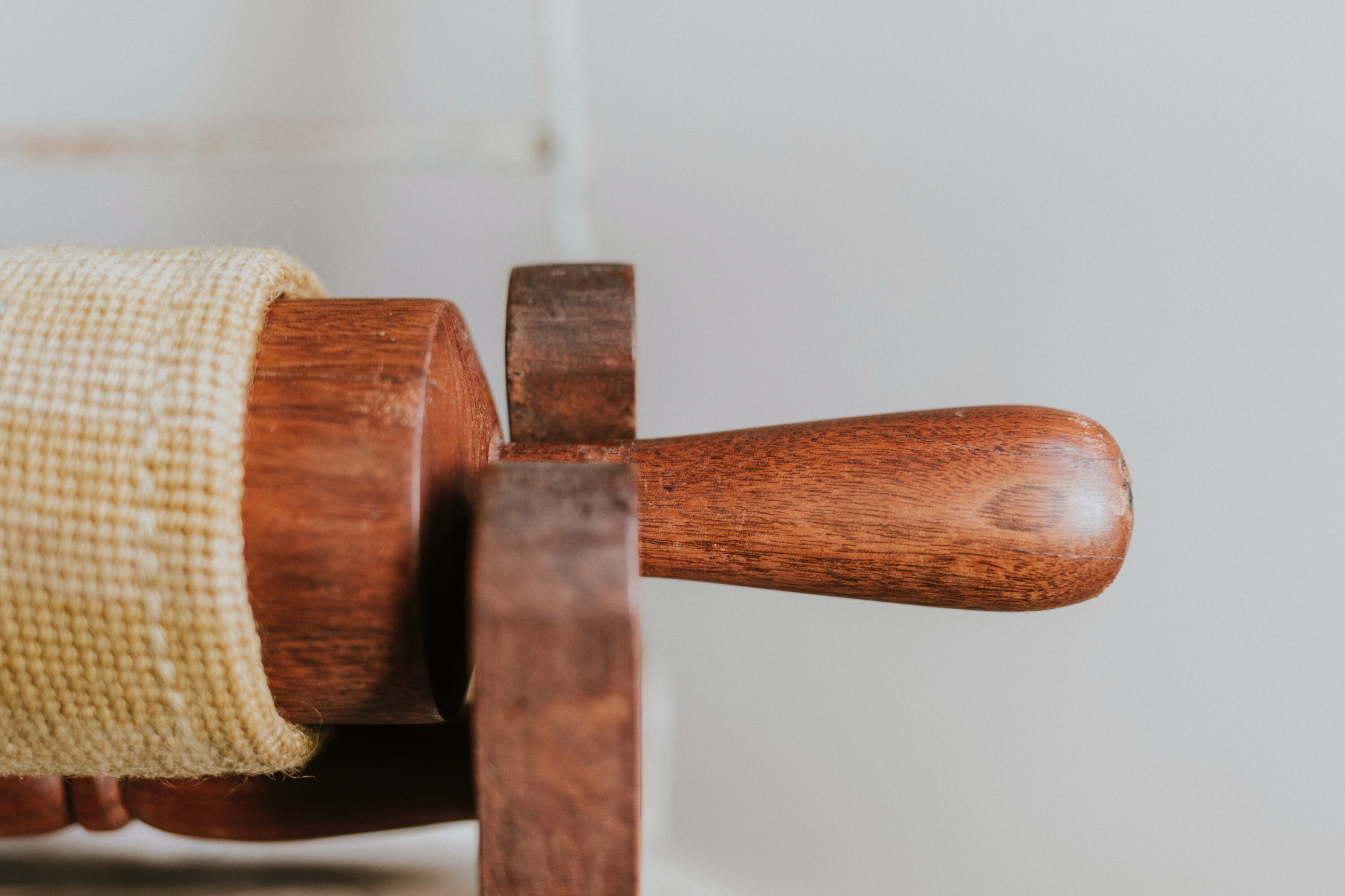 Vintage Wooden Rolling Pin Foot Rest Solid Wood Tapestry Foot Stool ...