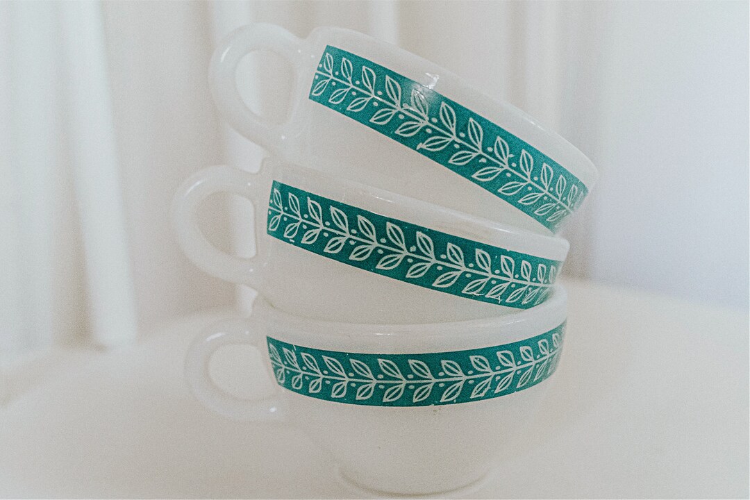 Vintage Corning "decor" Dinnerware Blue Laurel Leaf Pattern Mugs ...
