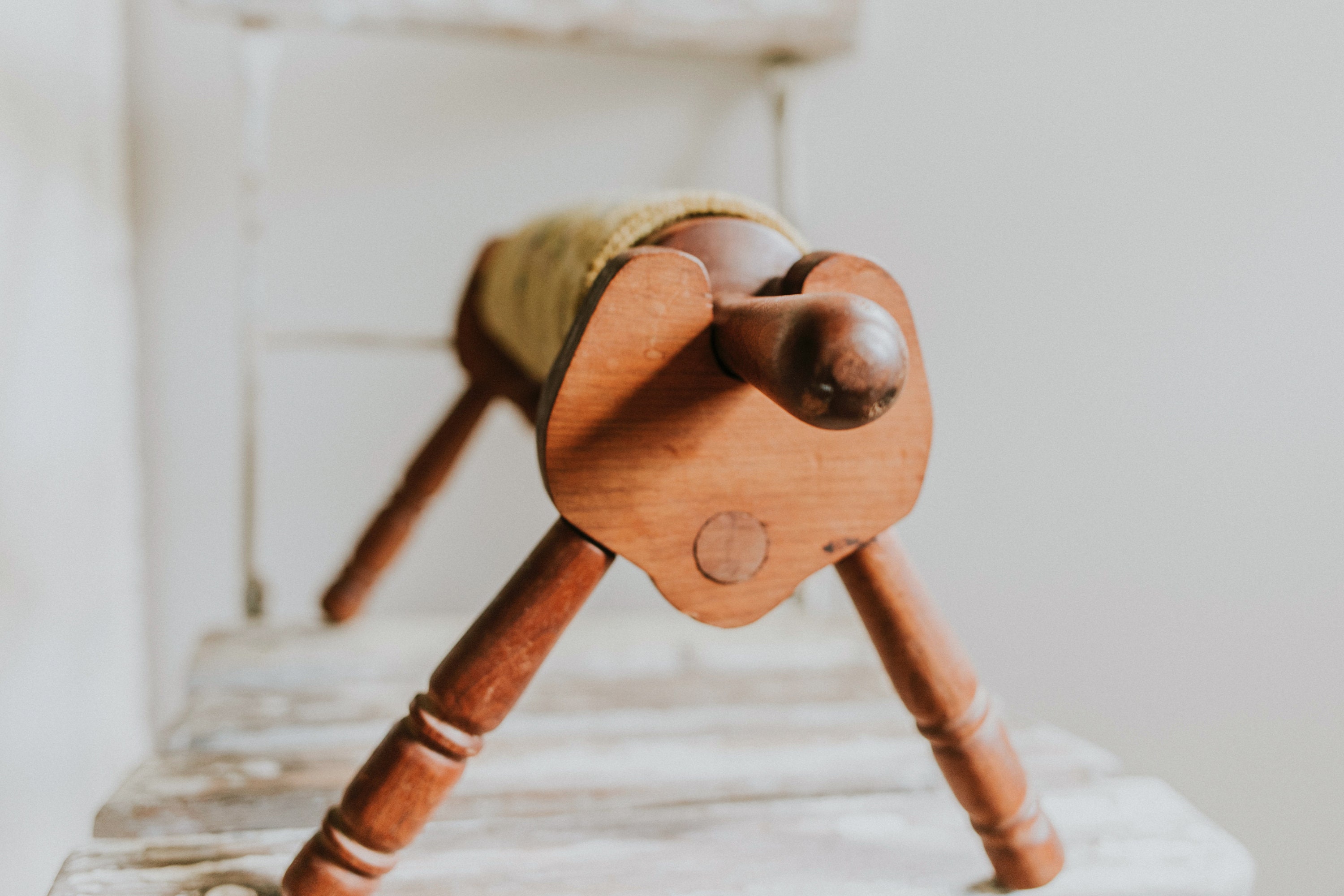 Vintage Wooden Rolling Pin Foot Rest Solid Wood Tapestry Foot Stool ...