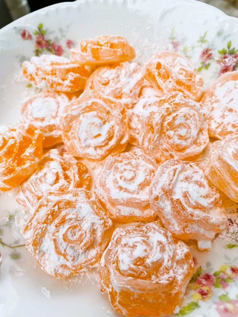 Mandarin Orange Rose-shaped Hard Candy 14 Pieces / Orange Hard Candy ...
