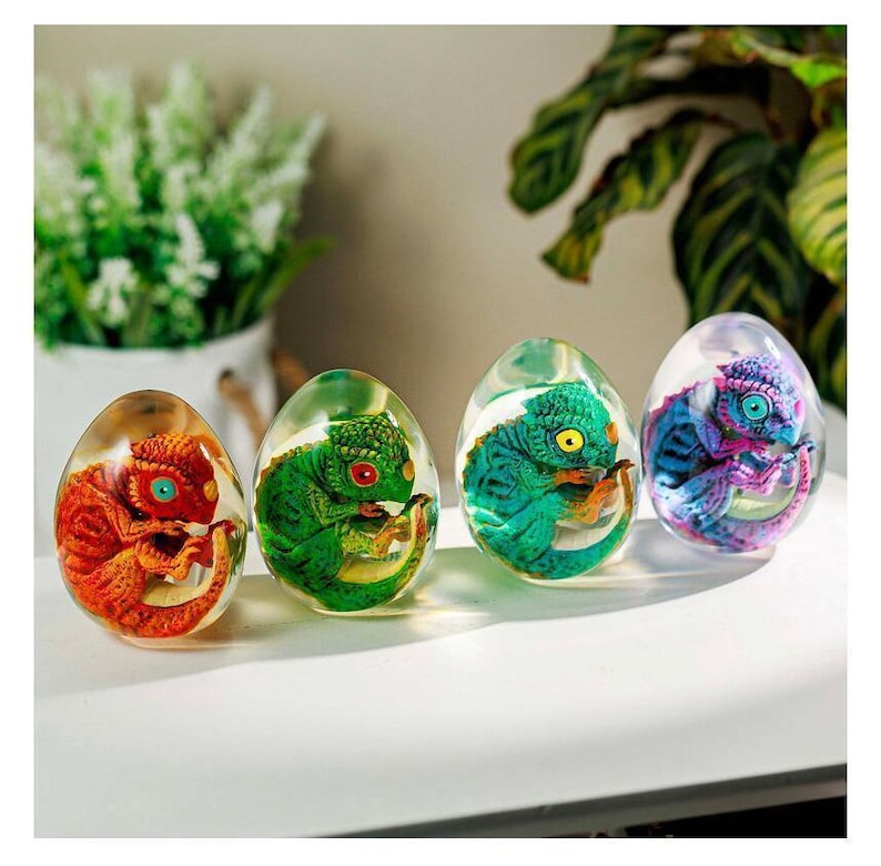 Dinosaur Resin Lamp Egg, Custom Epoxy Resin Art Lamp, Custom Dinosaur ...