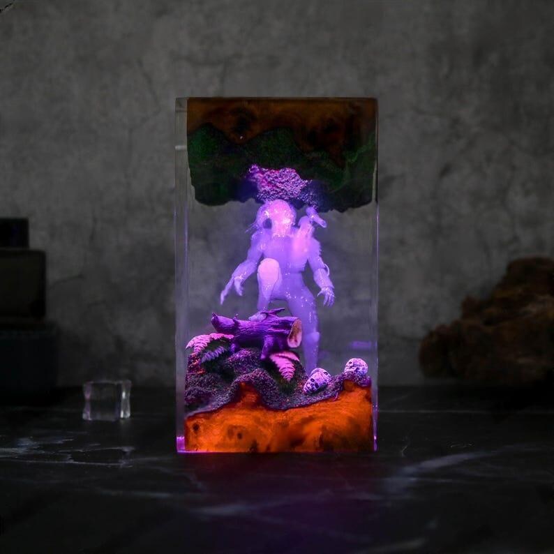 Predator Yautja Cloaking Mode Resin Lamp LED Resin Anime Lamp, Handmade ...