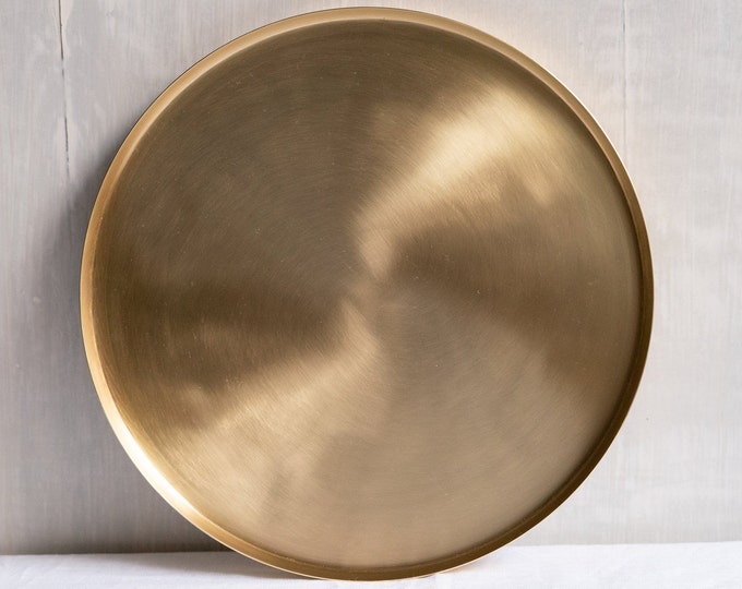 Heirloom Brass Round Serving Tray - Etsy