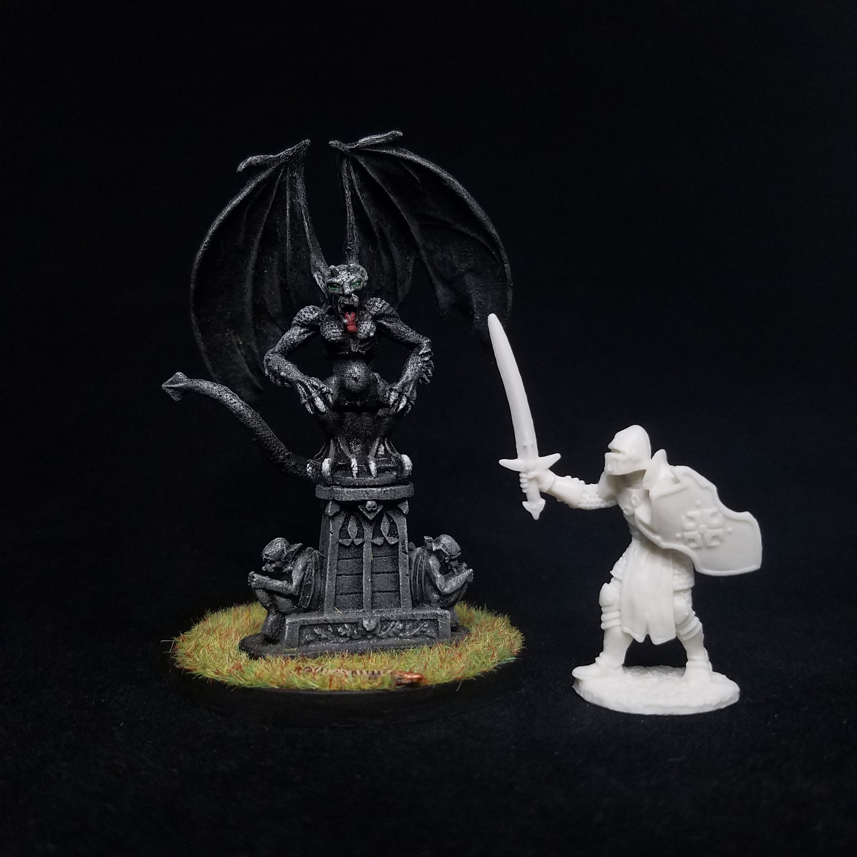 Gargoyle King on Pedestal Painted Mini (RAFM 3951) Stone Monster Grave ...