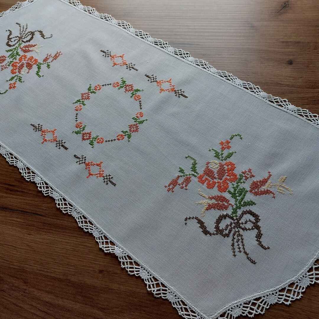 60s Floral Hand Embroidered Cotton Table Mat , Vintage Hand Embroidery ...
