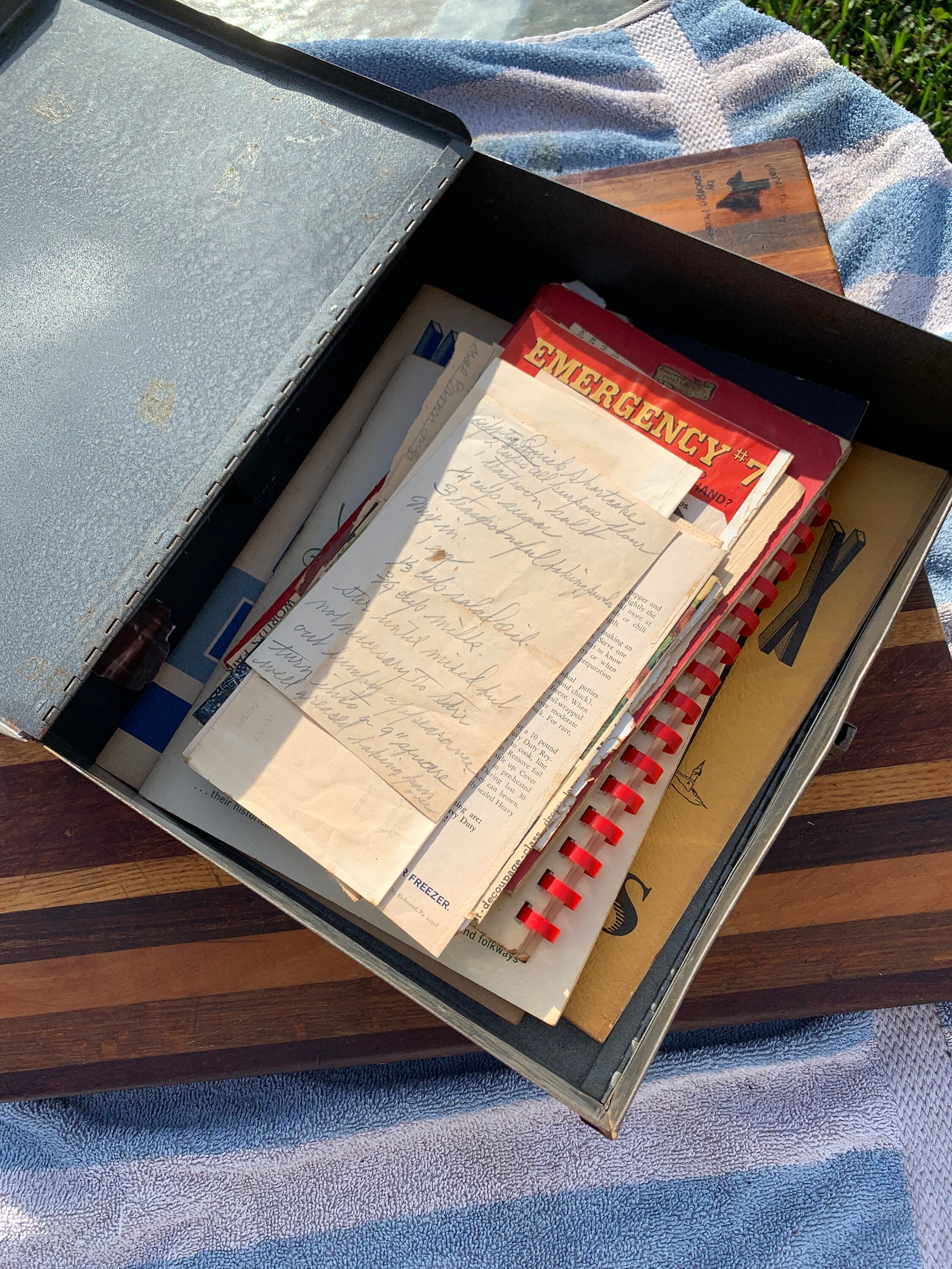 Vintage Metal Portable File Case With Assortment of Vintage Cookbooks ...