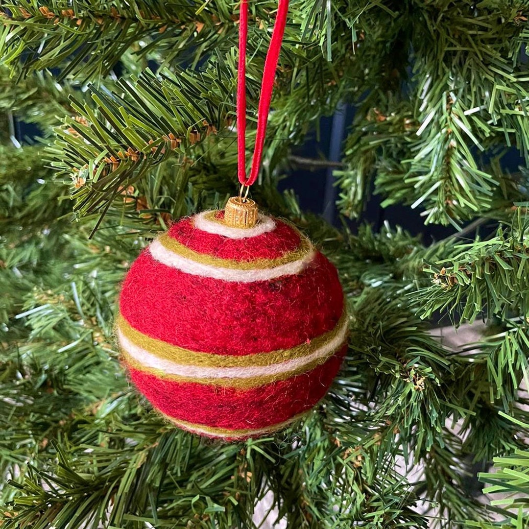Needle Felted Christmas Bauble Red Swirl | Handmade Wool Felt Ornament ...