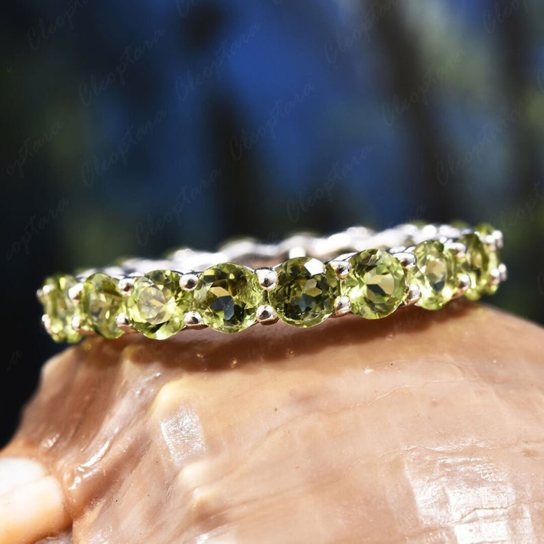14K Solid Gold Peridot Wedding Band, Round Cut Green Peridot Bridal ...