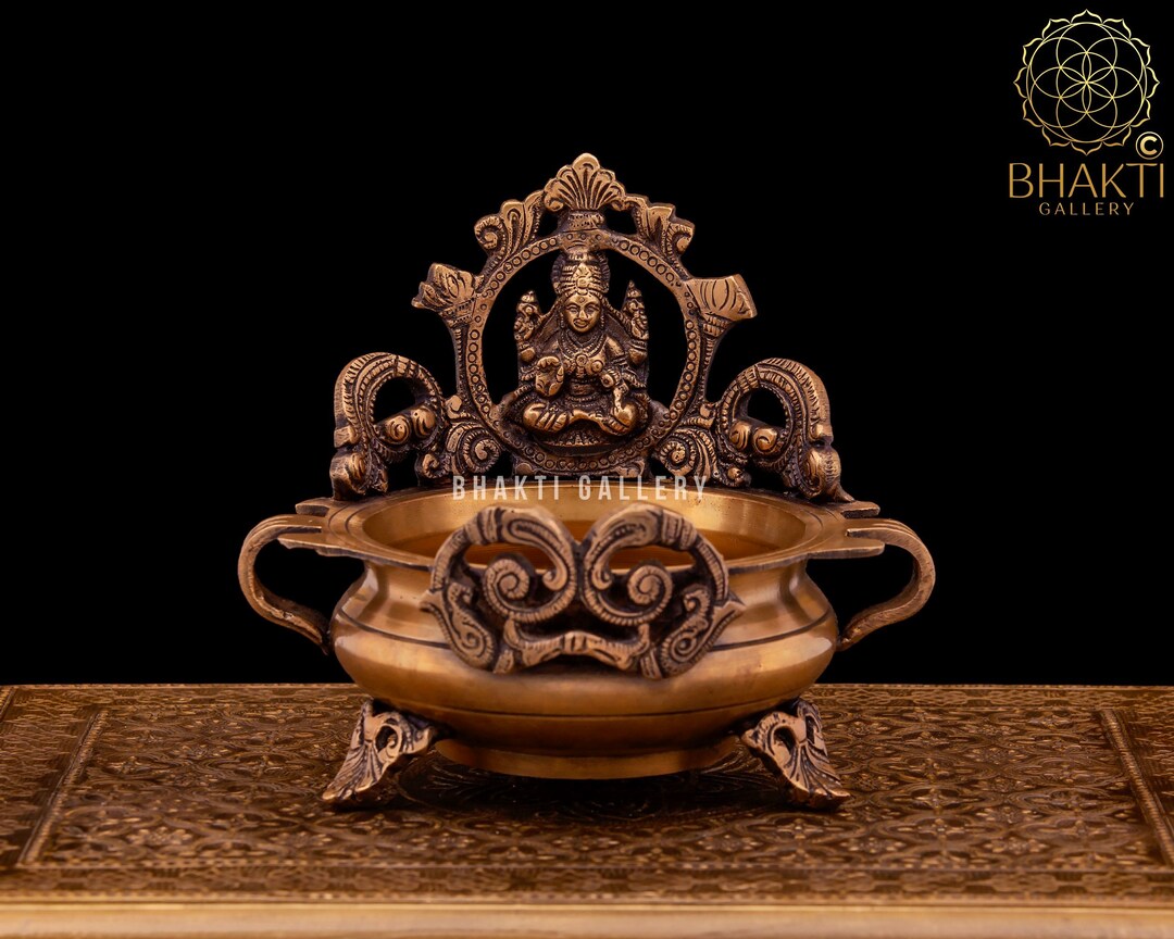 Brass Small Urli With Lakshmi Idol, 20 Cm Brass Urli With Maa Laxmi ...
