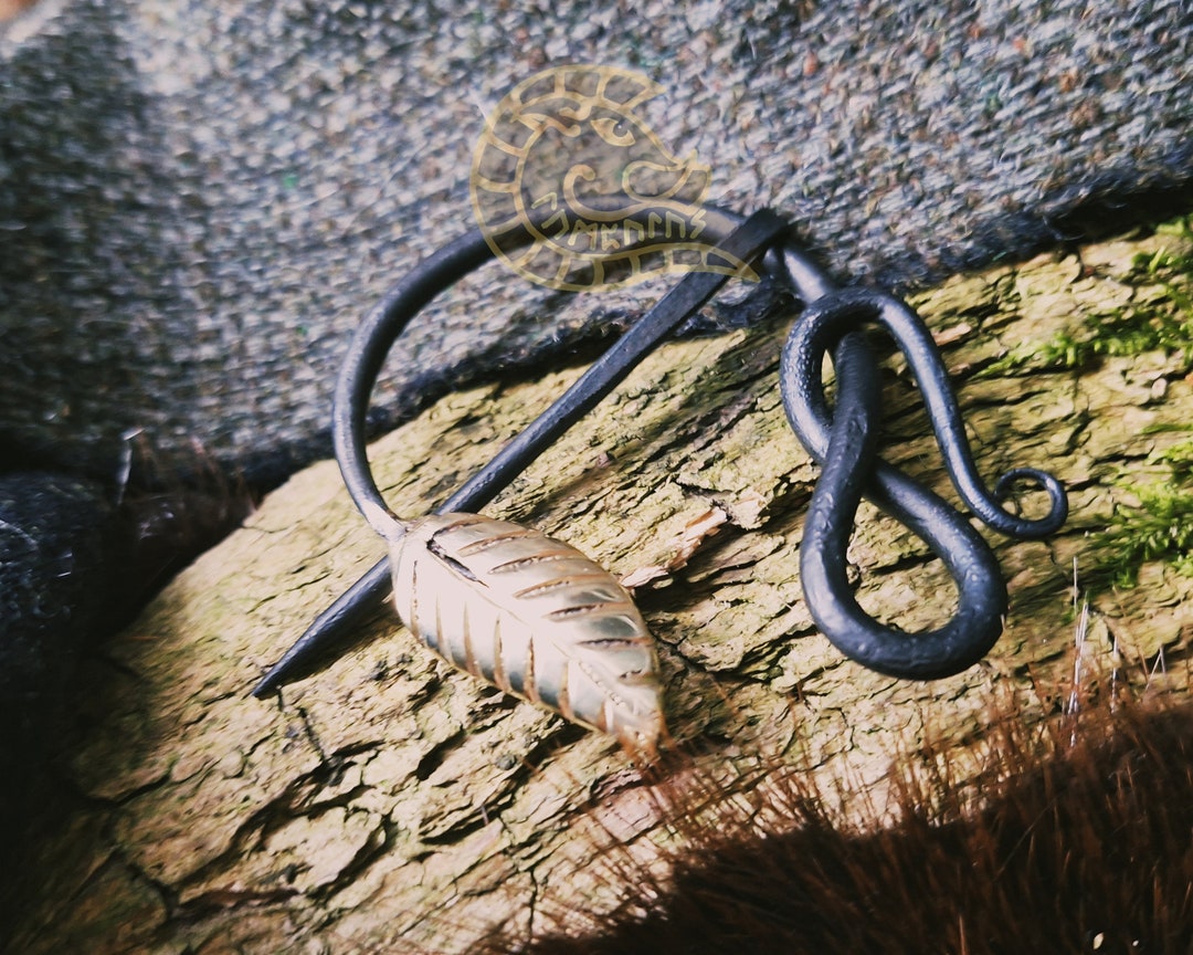 Fibula Gold Leaf Iron Robe Clasp Hand Forged Medieval Coat Cape Fabric ...