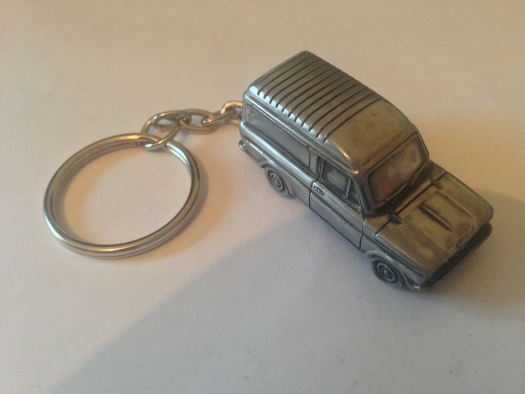 Classic Car Pewter Effect Commer (imp Van) Ref52 Car Keyring or Pin ...