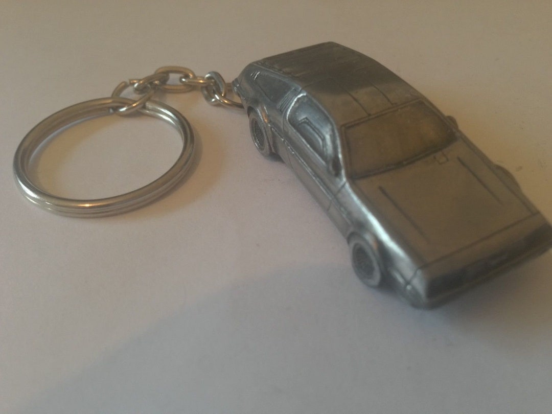 Classic Car Pewter Effect Delorean Ref60 Car Keyring or Pin Badge ...