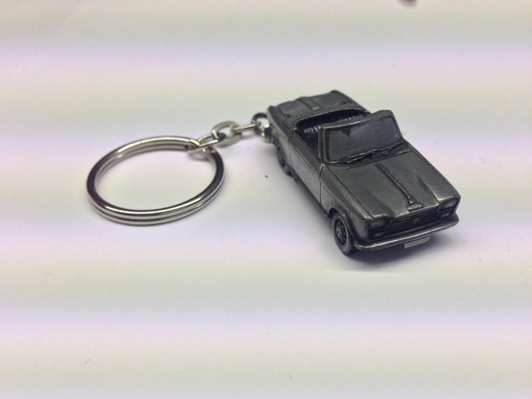 Classic Car French Car 204 Cabrio Ref178 Car Keyring or Pin Badge ...