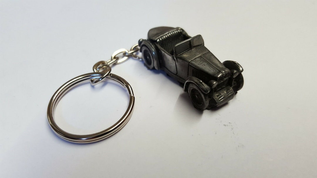 Classic Car Pewter Effect MG M Type Ref139 Car Keyring or Pin Badge ...