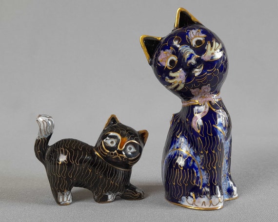 Collectibles Figurines & Knick Knacks A Pair of Cloisonné Cat Figurines ...