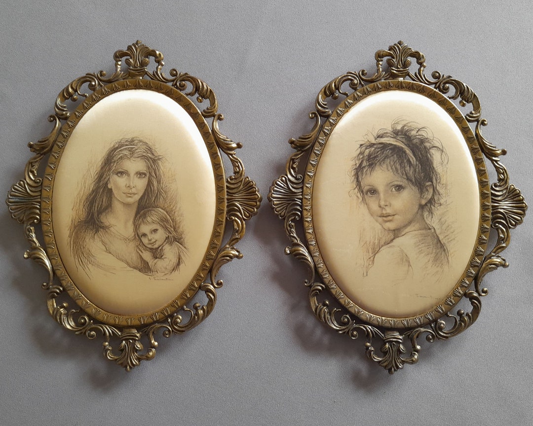 A Pair of Framed Italian Silk Portraits by Giuseppe Tarantino - Etsy